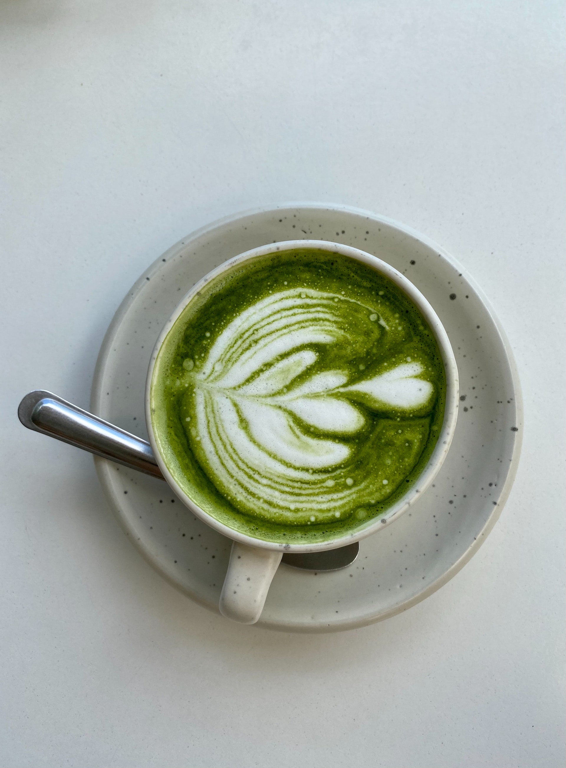 Quelle boisson végétale choisir pour faire mousser votre matcha latte ...